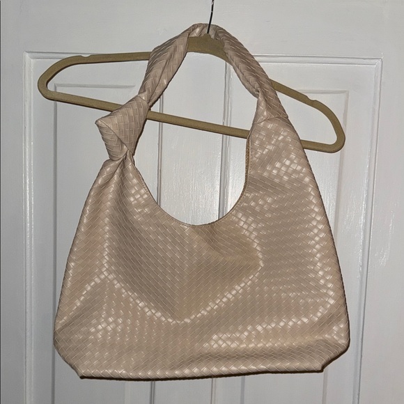 Ulta Beauty | Bags | Ulta Beauty Cream Woven Hobo Tote Bag | Poshmark
